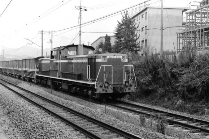 特集：非電化幹線の無煙化に貢献した幹線用大型ディーゼル機関車「DD51形」Ⅰ(国鉄時代） - 日本の旅・鉄道見聞録